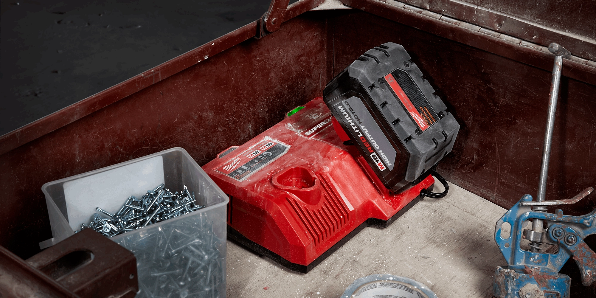 M18 Multi-Volt, Rapid and REDLITHIUM Charging Accessories | Milwaukee Tool